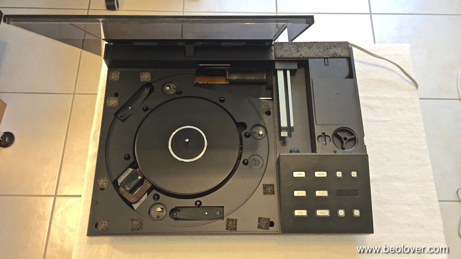 beolover: Beogram 8002: First Contact, Exchanging the Electrolytic ...