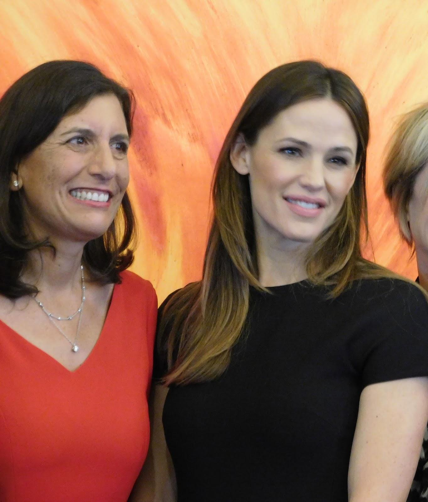 The Arriviste: Jennifer Garner Speaking at Organization of Women ...