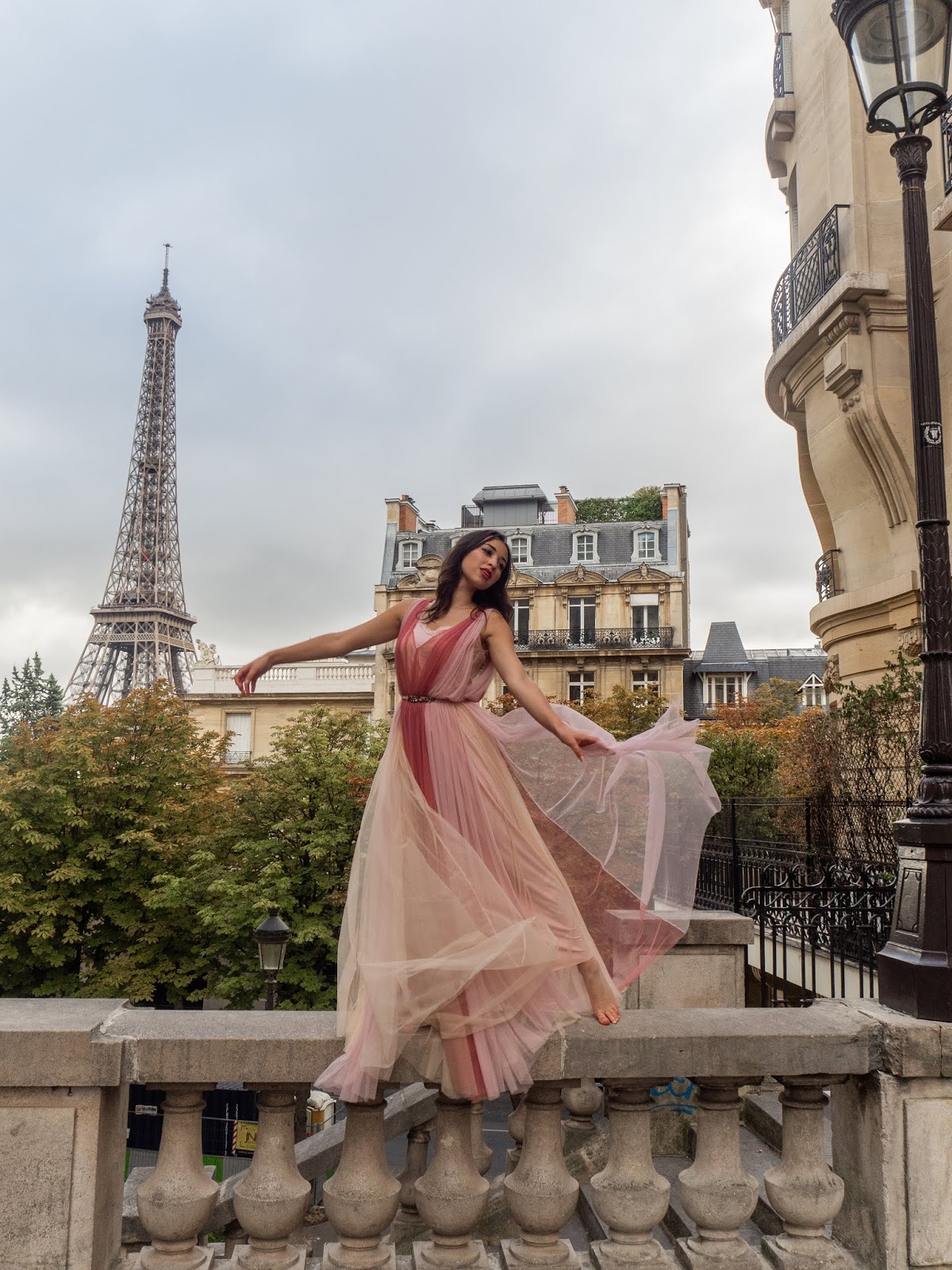 A Moment in Paris — Hello Miss Jordan