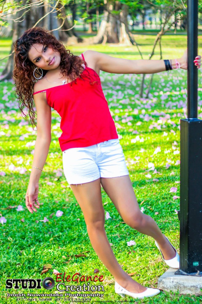 Sri Lanka Models: 15 Photographs of Sri Lankan Model Madu Kulathunga.