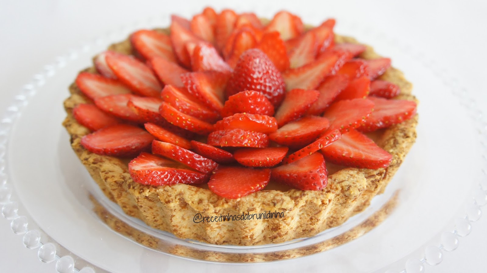 Receitinhas da Brunildinha: TORTA DE MORANGO