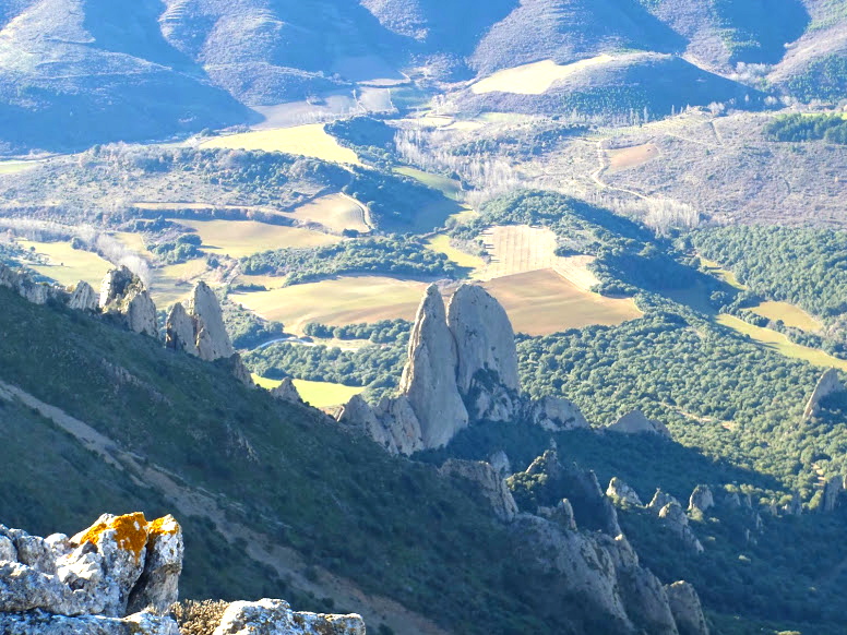 Paseos de Ikandu.: Ioar (1.419 metros), Pico Royo (1.371 metros) y Peña ...