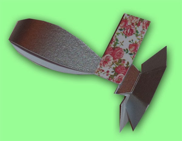 The Papercraft Post: Beautiful Bells Tutorial