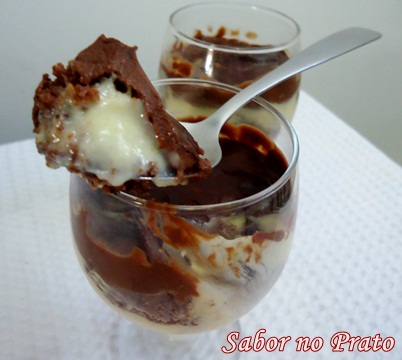 Pavê de Bolo na Taça | Sabor no Prato