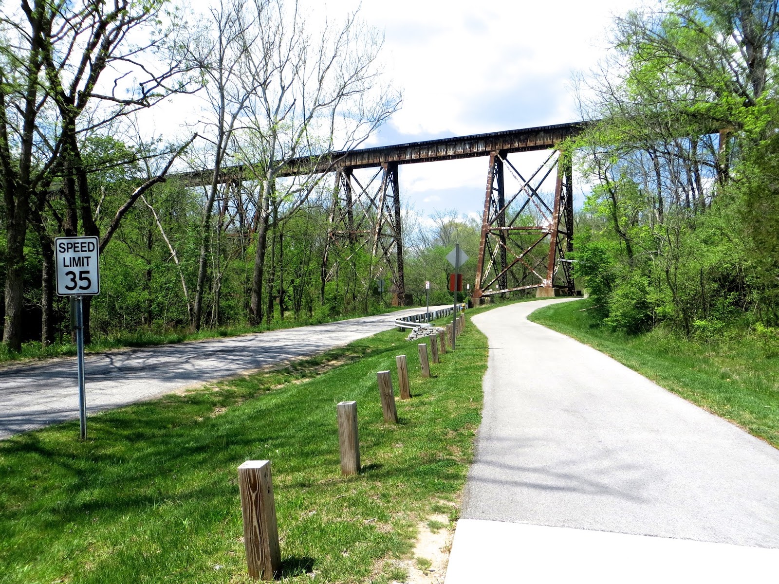 Chuck's Adventures: Biking the Louisville Loop