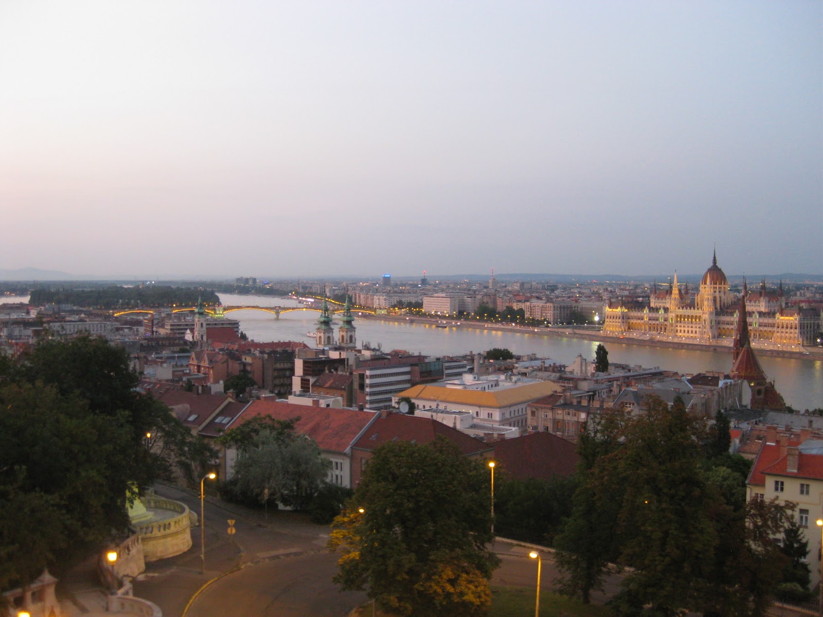 Julie's Zeit: Budapest - eine gemütliche, alte Großstadt