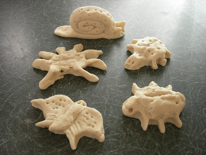 Make and Play !: Dough Bugs