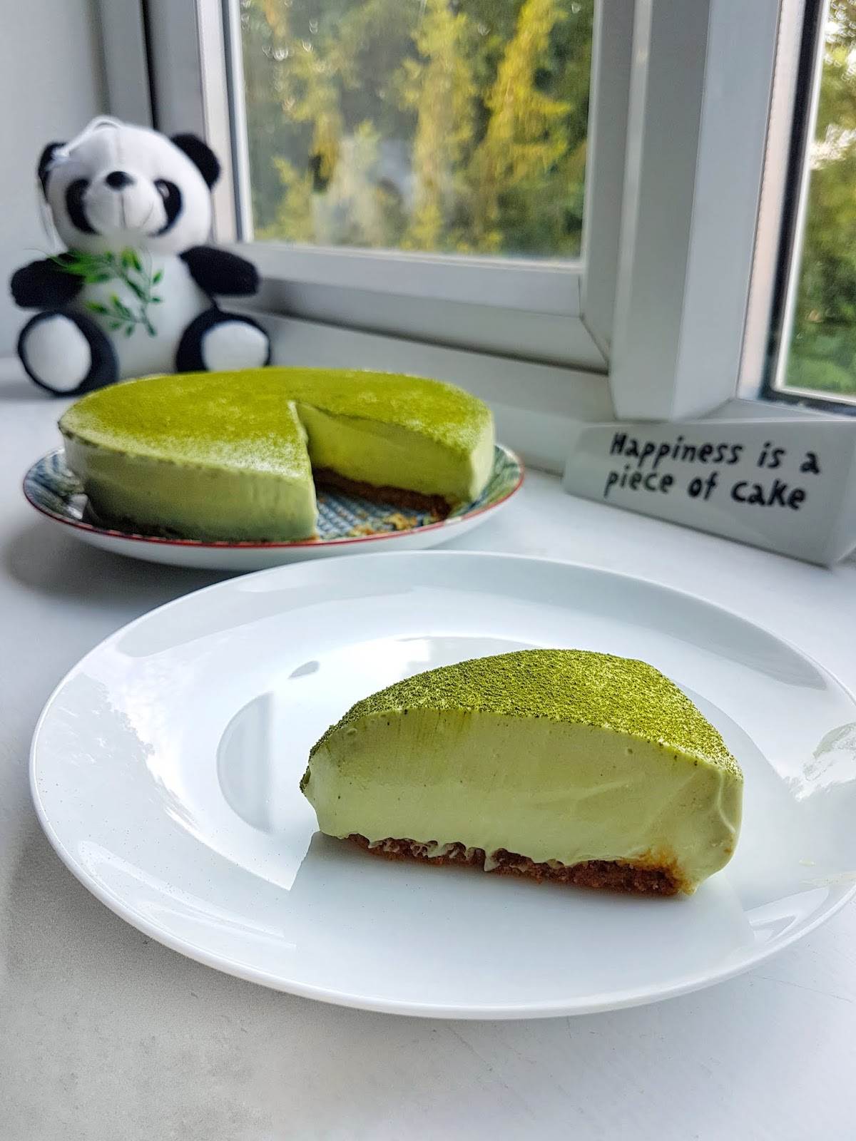 Matcha Skyr Cake with Lotus Biscuits – Recipe