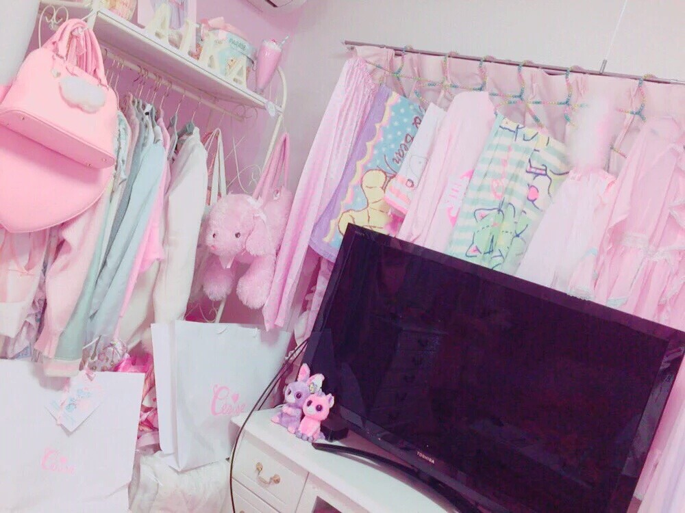 y u m e h o l i c: ♡ Dreamy・Fairy・Decora Bedroom Inspo