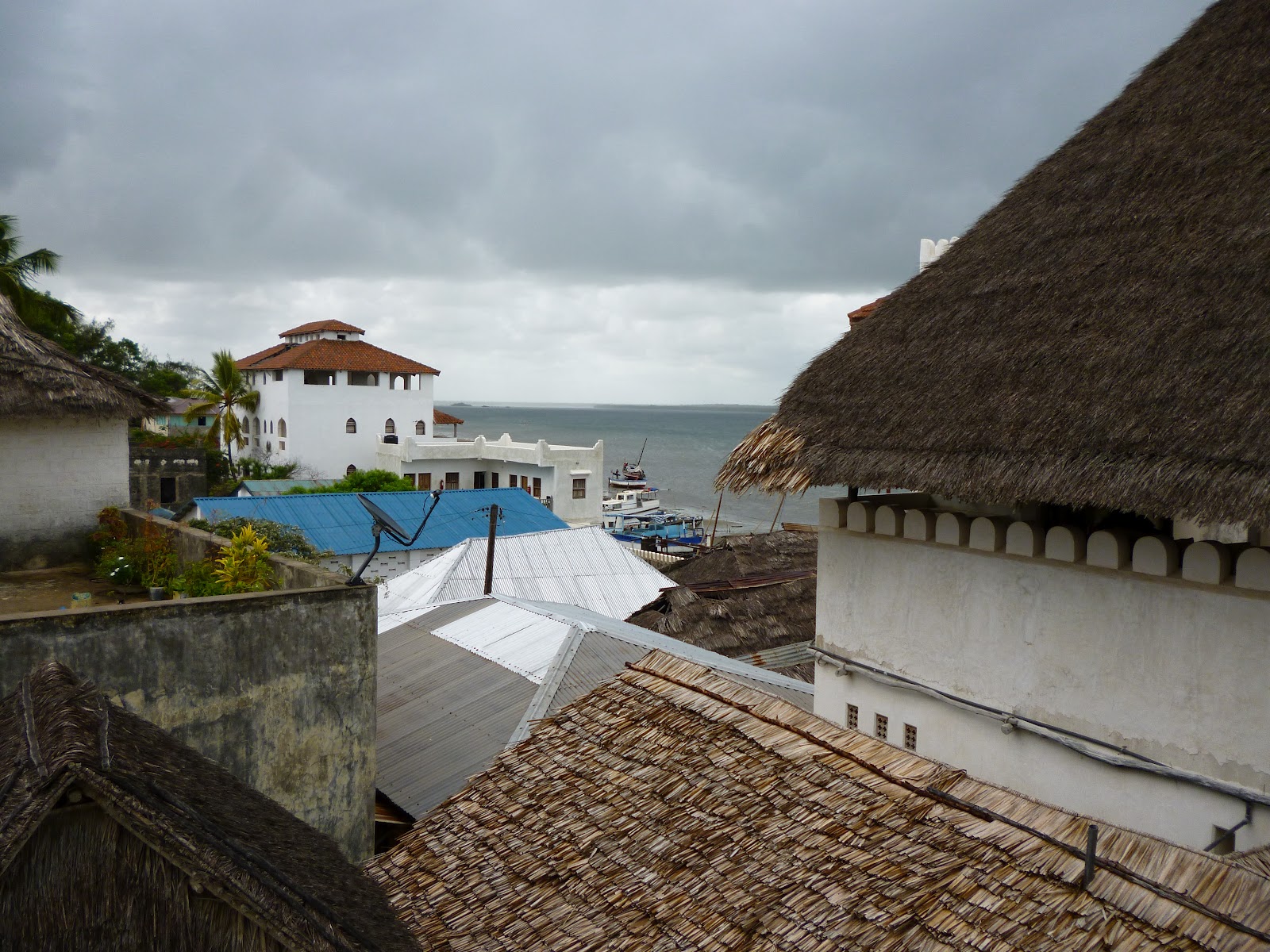 Desi Dixon: Lamu House and Local Ruins at Siyu Fort