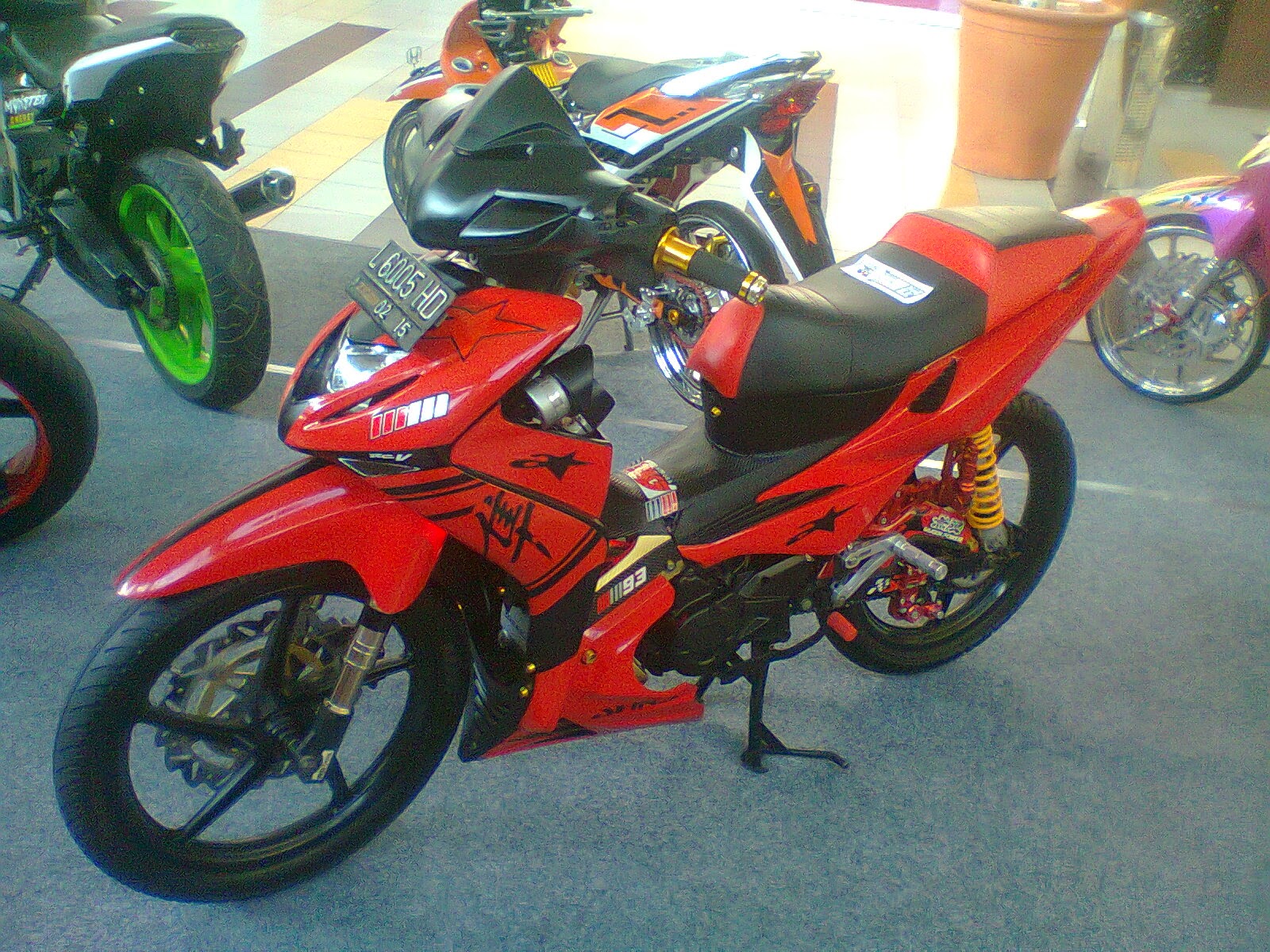 DINO Revo: Modifikasi Absolute Revo ( Honda Otocontest Surabaya 2 -11 ...