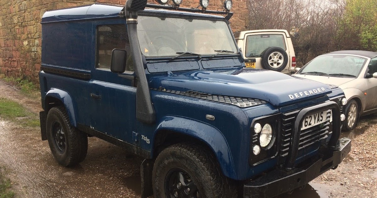 Landrover Defender: LAND ROVER DEFENDER 1999 TD5 90 BLUE OFF ROAD READY