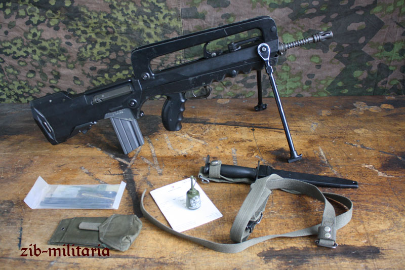 Weapon Guns Wallpaper: French Famas Gun