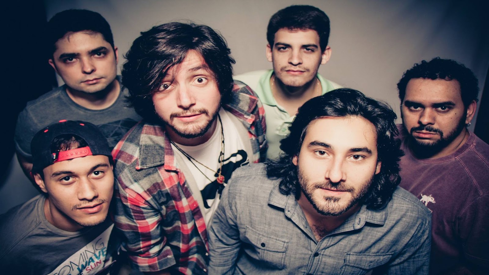 EM UMA MISCELÂNEA DE INFLUÊNCIAS, A BANDA HEY JOE BUSCA SEU ESPAÇO ...