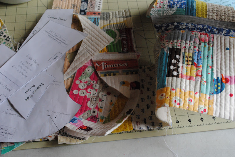 1/4" mark: Patchwork Style: { 241 Tote}