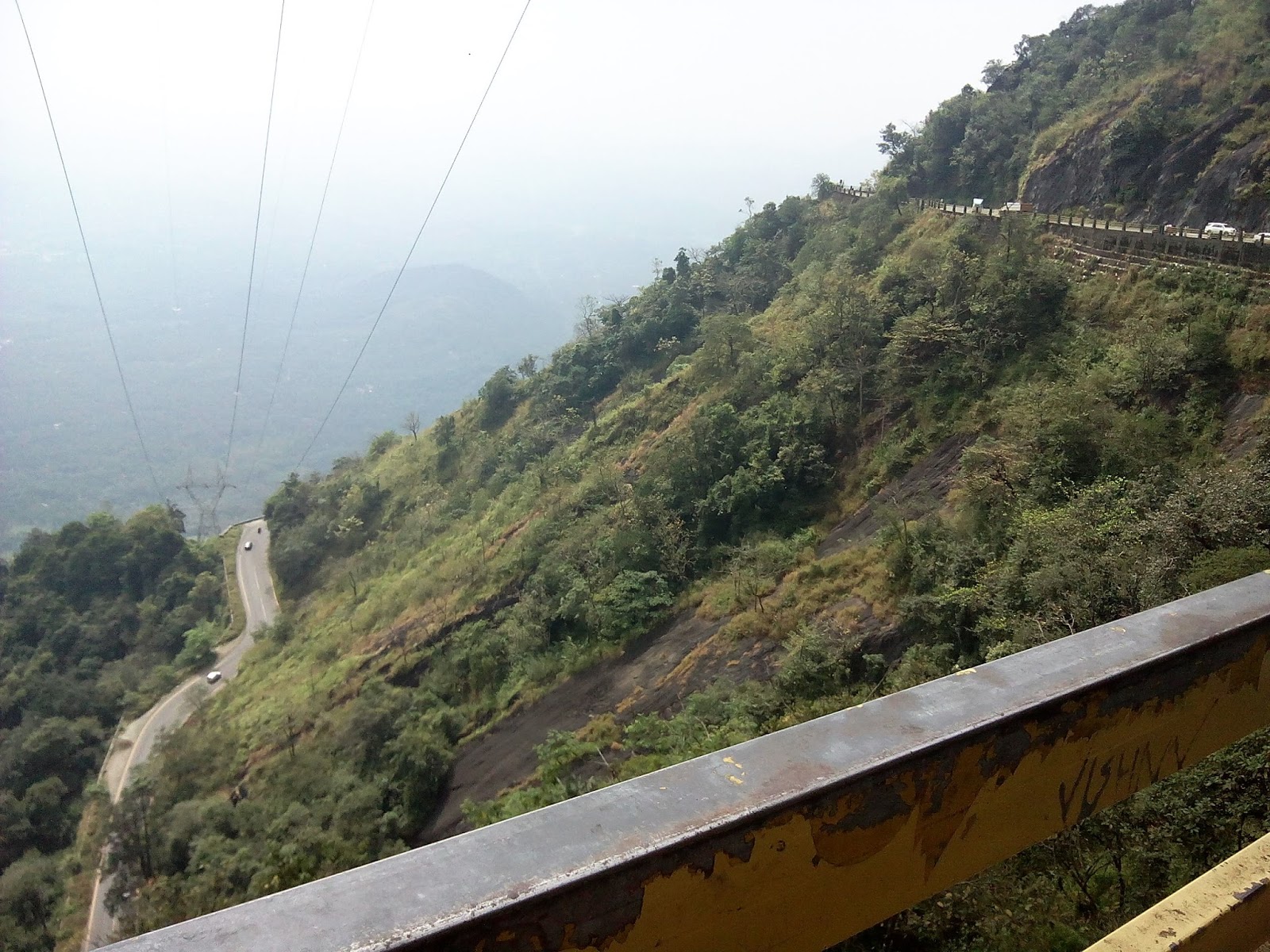 My picture gallery: 'Thamarassery Churam'; the ghat road to wayanad