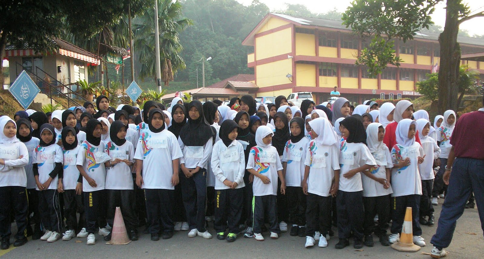 Pusat Sumber SKHHD: LARIAN 1 MURID, SATU SUKAN , SATU MALAYSIA