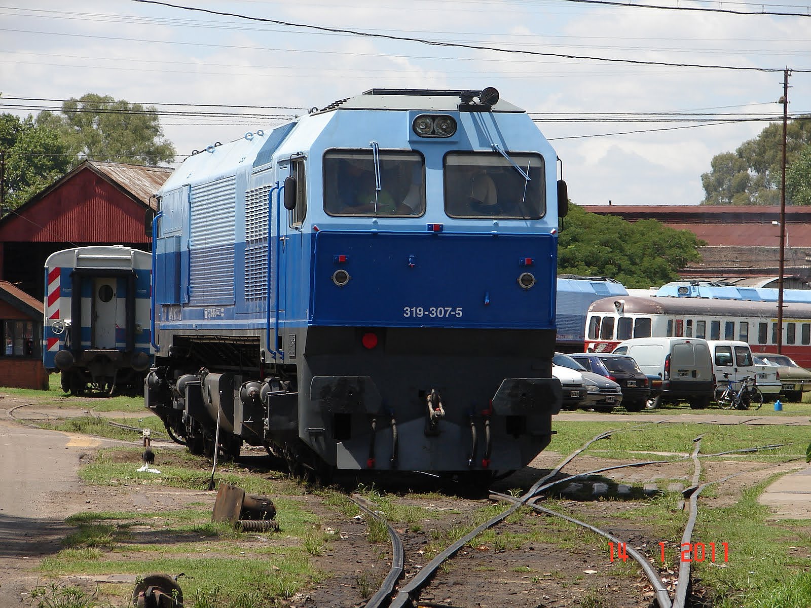 Guerra Canto Con Tapi: Locomotoras Diesel de Argentina: La GM 319 ...