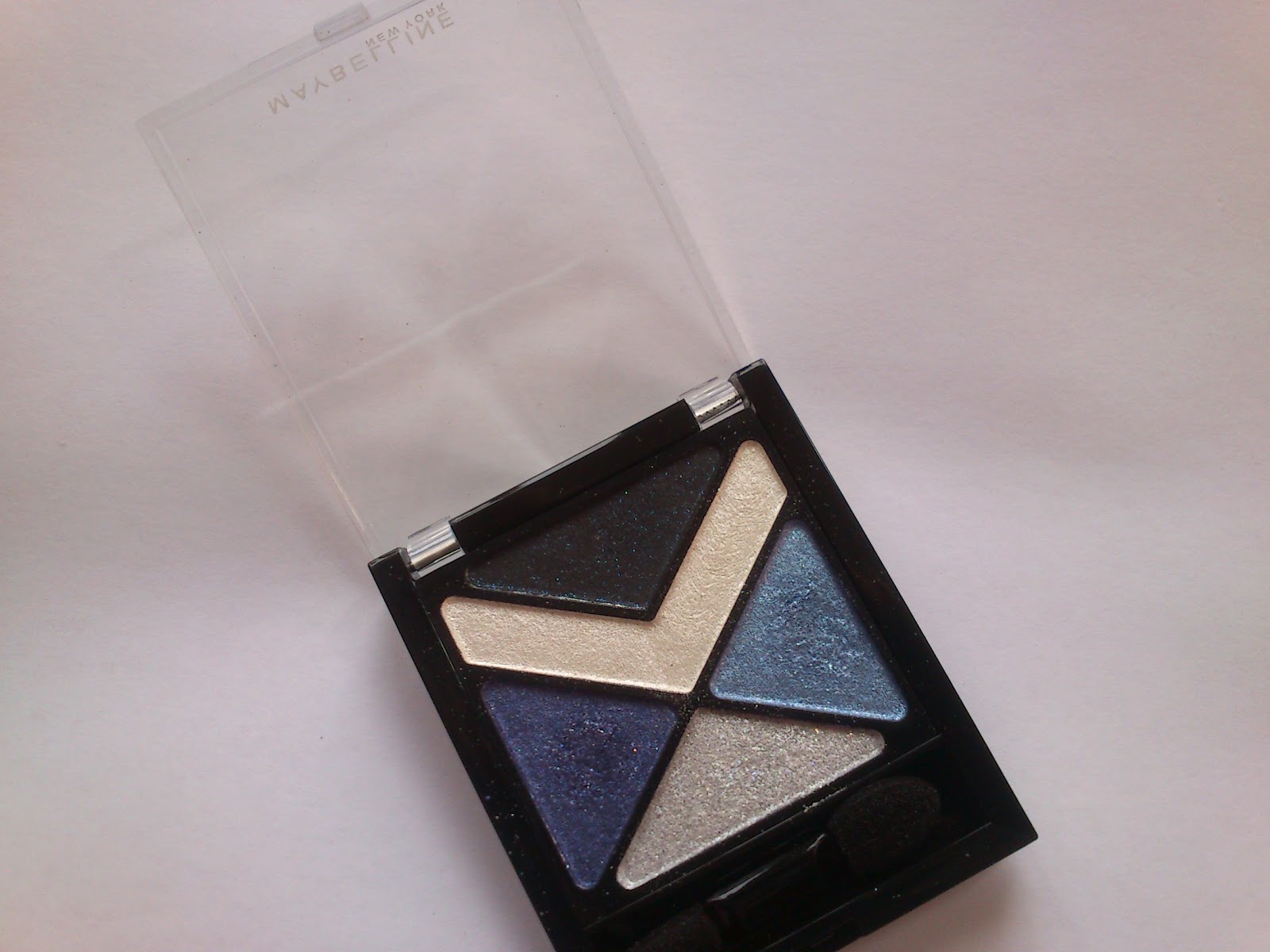 Beauty review :): Maybelline Hyper Diamonds Eyeshadow Review & Swatches!