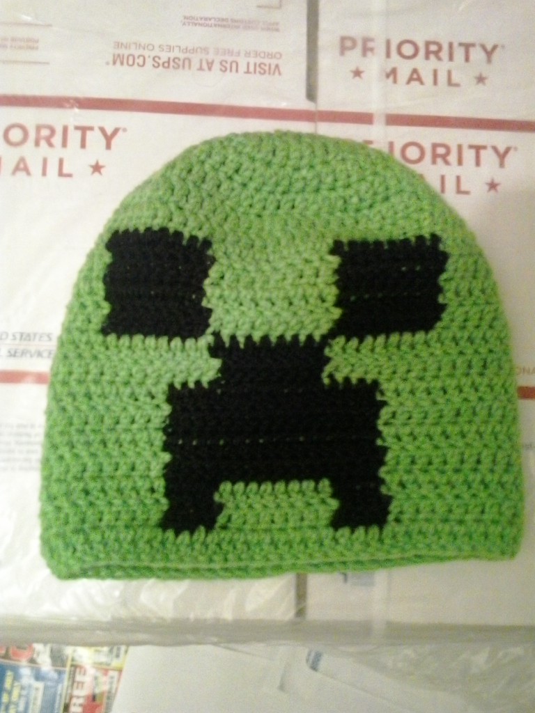 Crochet Fanatic: MINECRAFT CREEPER HAT