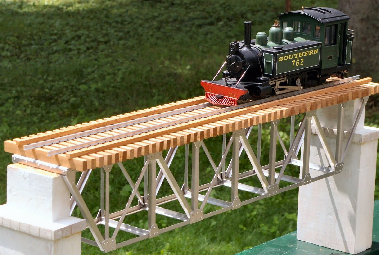 Gnome Miniature Engineering model railway bridges