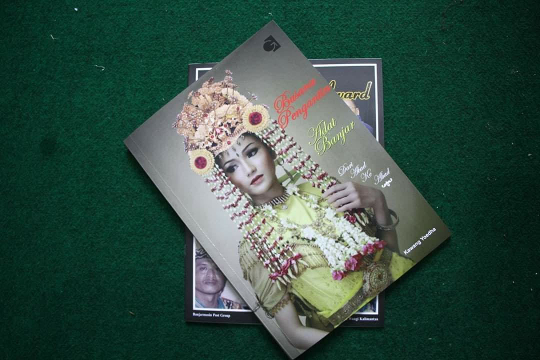 Buku Tata Rias Pengantin Tradisional Banjar Diluncurkan | Berita ...