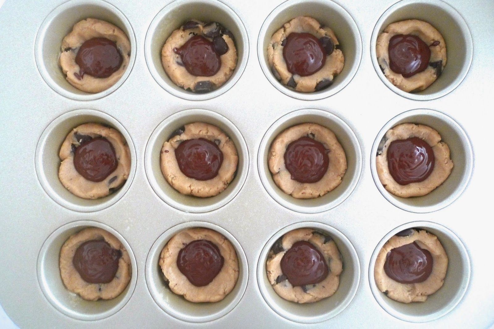 siriously delicious: #VoiceTailgate: Usher's Gusher Cookies