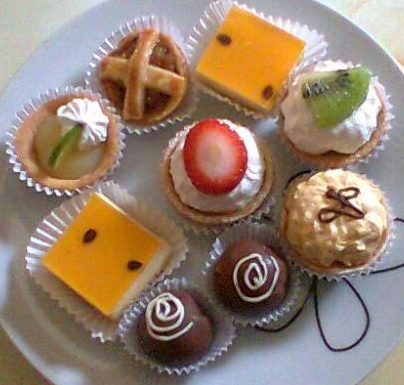 CHEFF ULISES - CATERING: BOCADITOS DULCES Y SALADOS