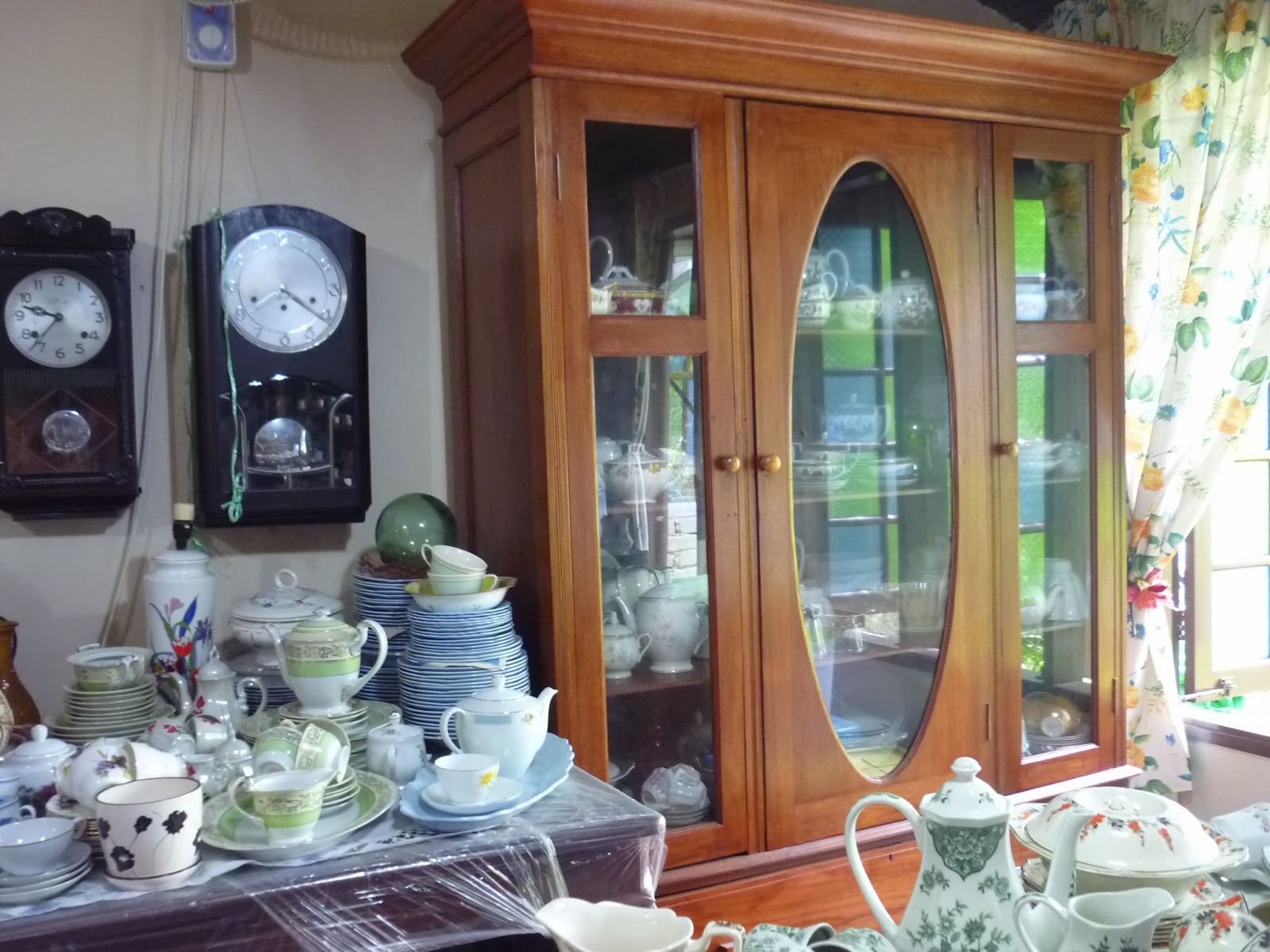 Mama's Heritage: sharing almari display