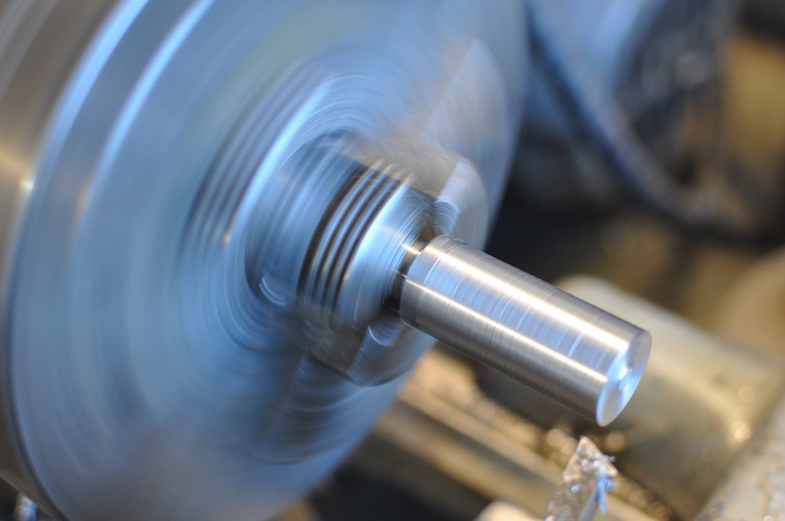 handverker: flow forming hammer and process