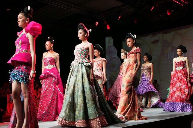 Konsep Terbaru 57+ Baju Kebaya Untuk Fashion Show