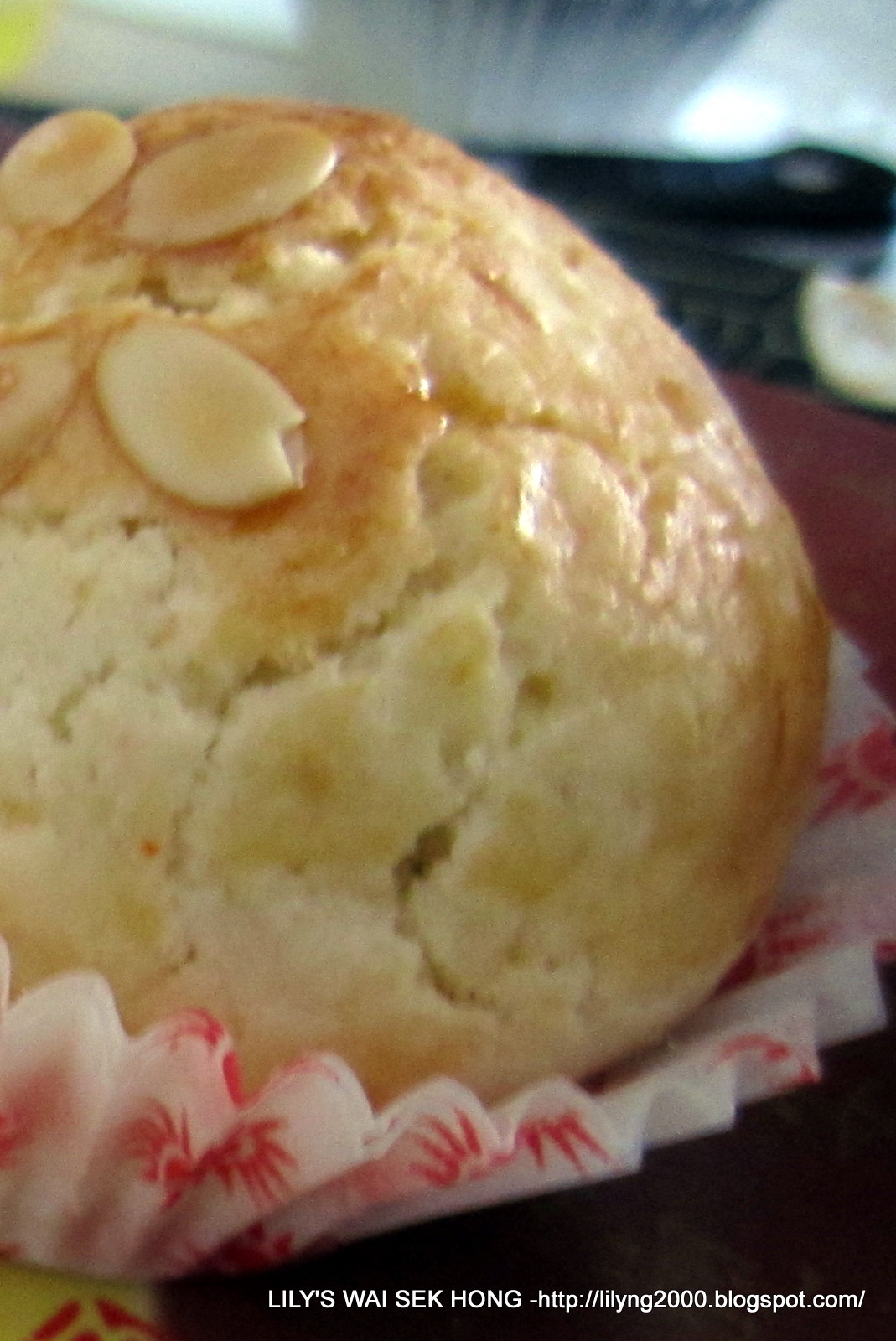 Lily's Wai Sek Hong - Favorites: Mini Shanghai Mooncakes