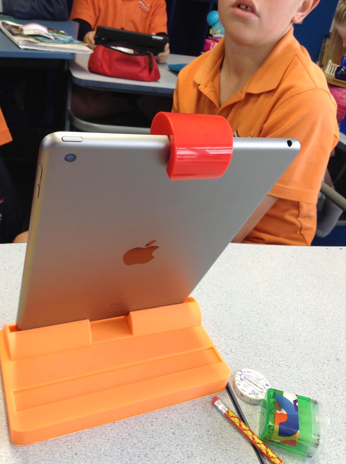 3D Print School: 3D Printed Resource Stand