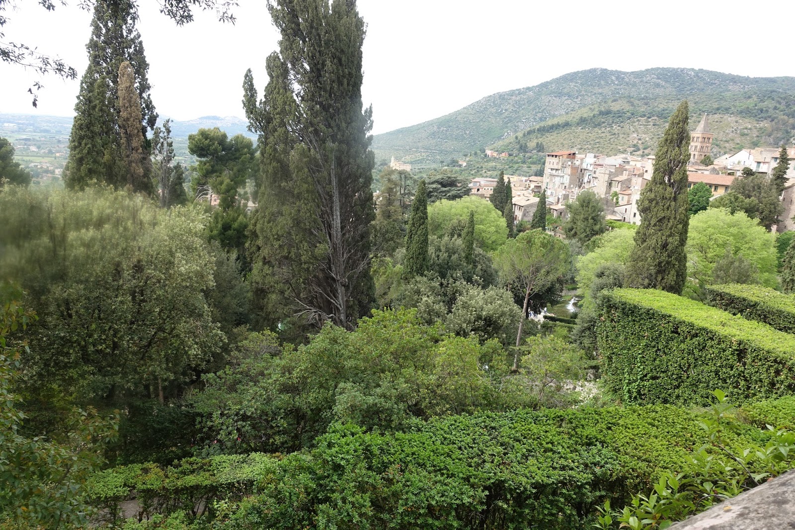 Rome the Second Time: Hiking near Rome: Tivoli, Train to Trail