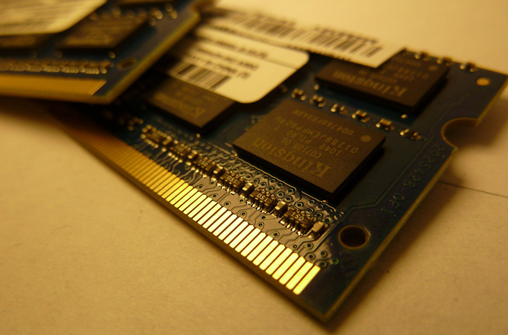 صفر, واحد: System Memory - ذاكرة النظام