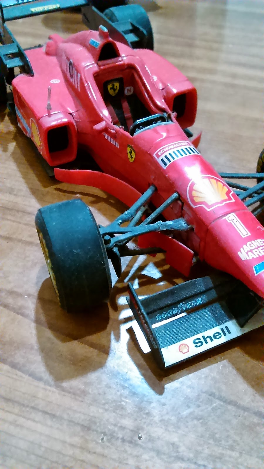 JM a Escala: Ferrari F-310 Michael Schumacher (Campeonato de Formula 1 ...