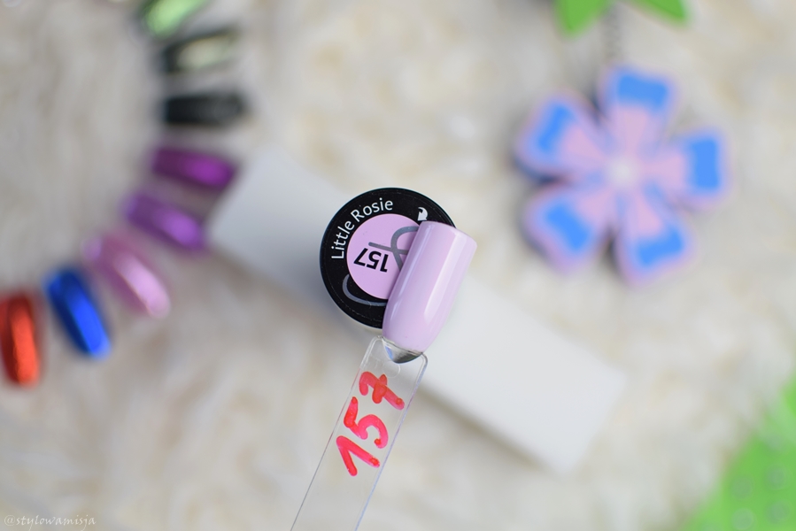 Stylowa Misja: NAJŁADNIEJSZE KOLORY LAKIERÓW HYBRYDOWYCH SEMILAC