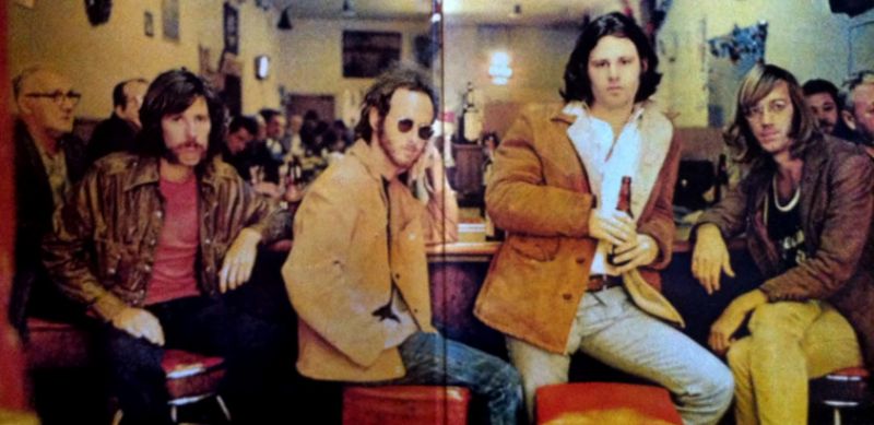 30 Rare Behind the Scenes Photographs From the Morrison Hotel's Album ...