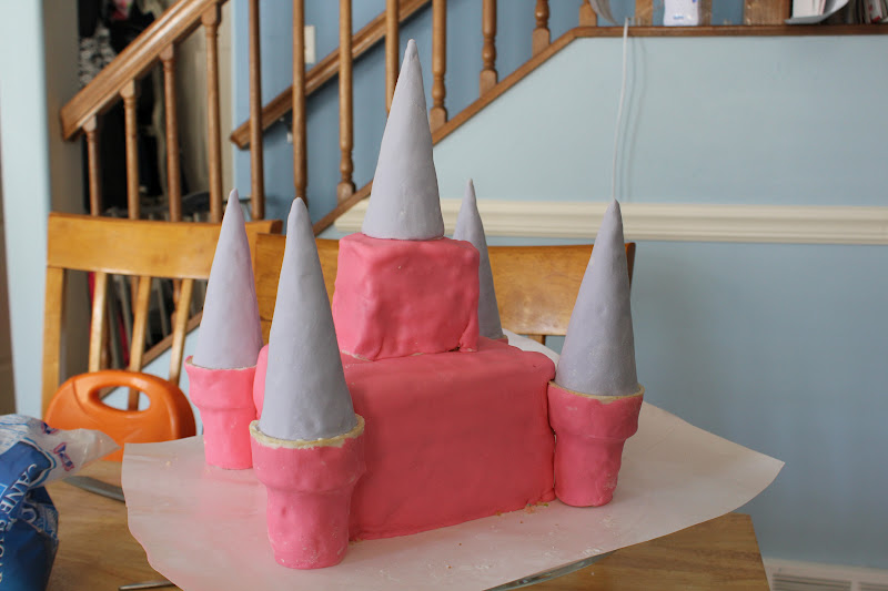 RisC Handmade: Princess Castle Cake