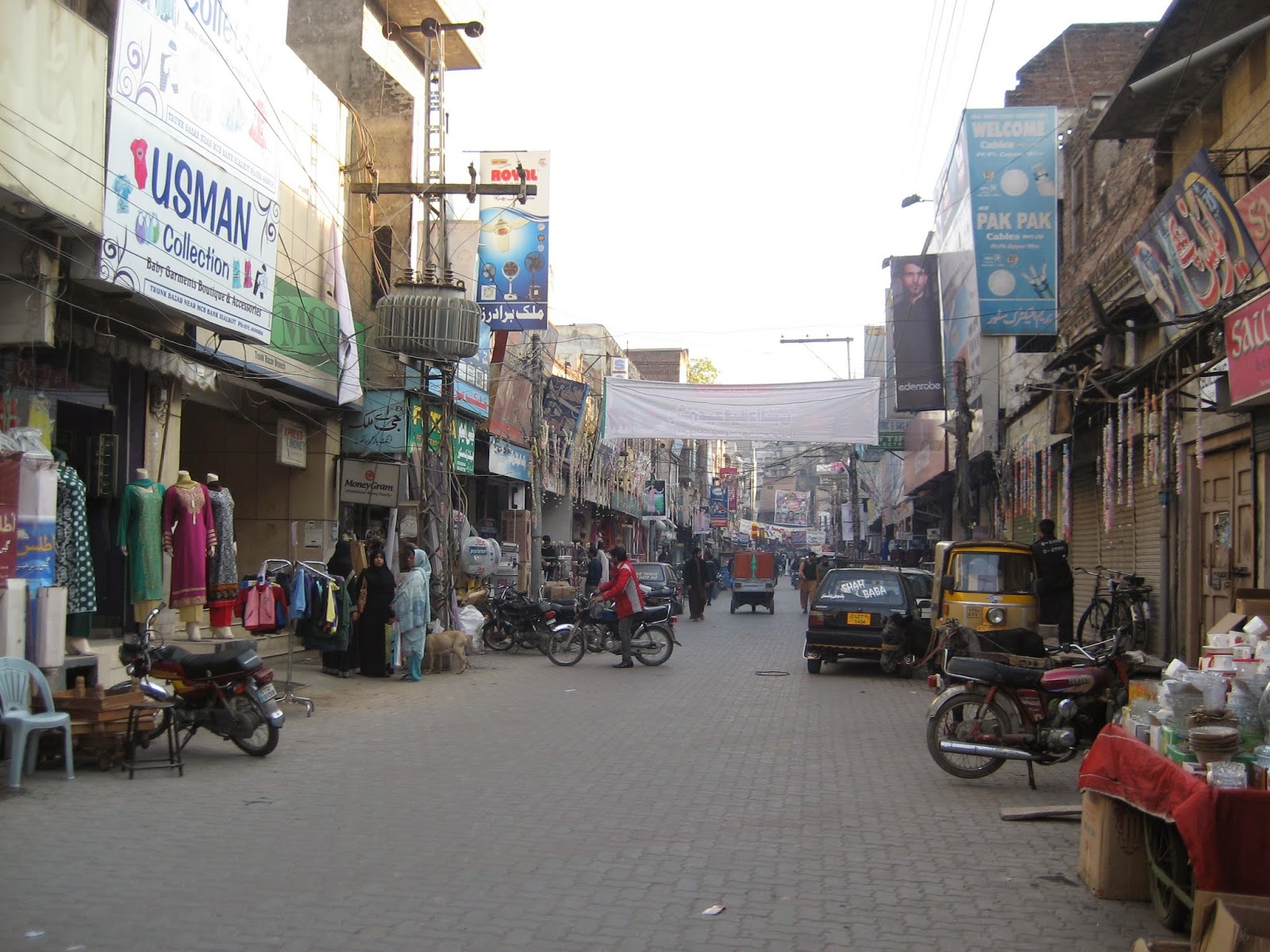 Welcome to my World: Shopping day in Pakistani Bazar