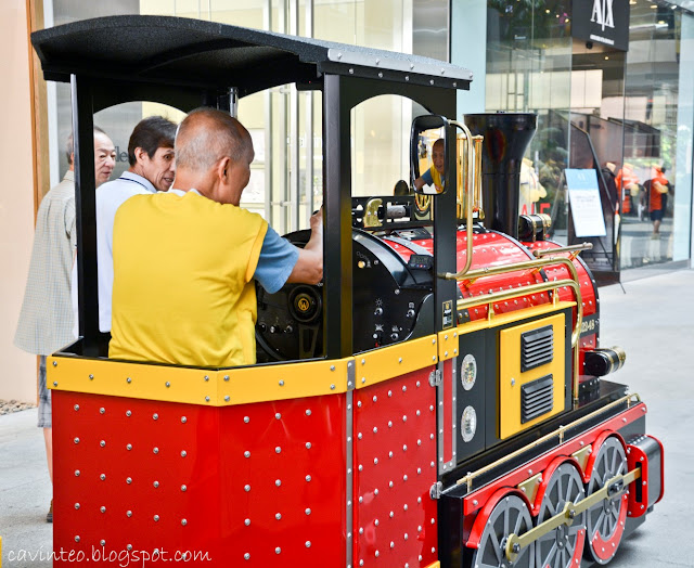 Entree Kibbles: Mini Express Train Ride For The Kids @ Westgate ...