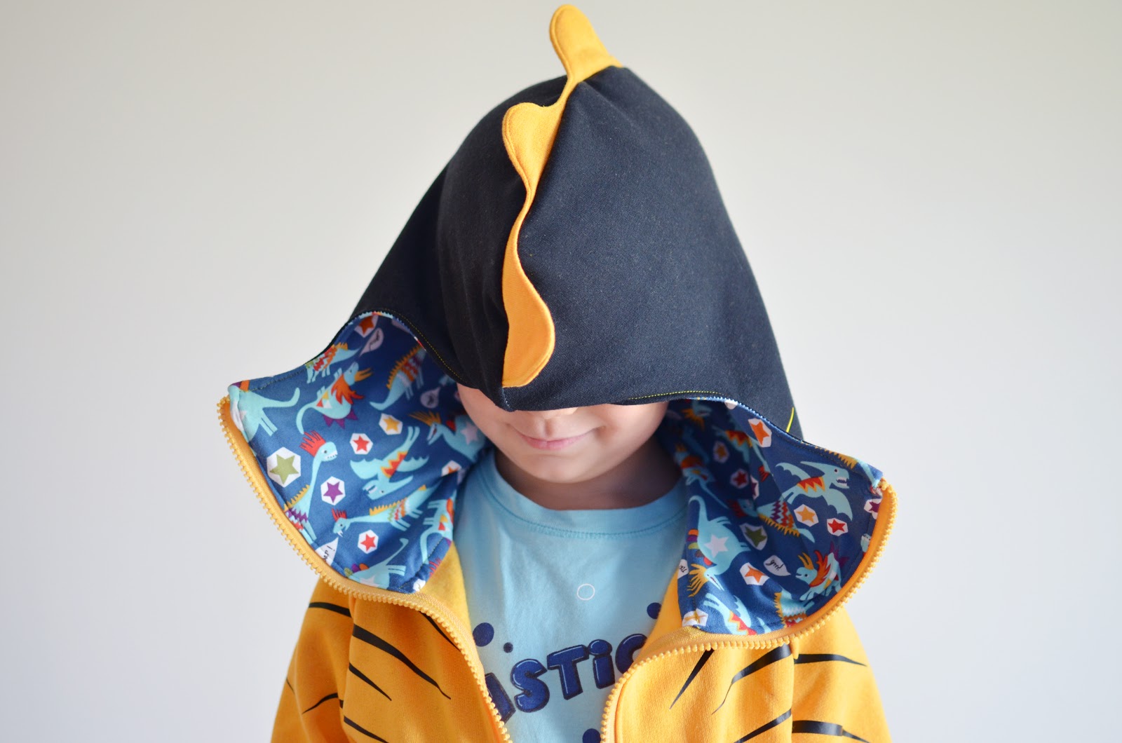 Tutorial Capucha Antifaz con patrón » Patrones en pdf | Naii Costura