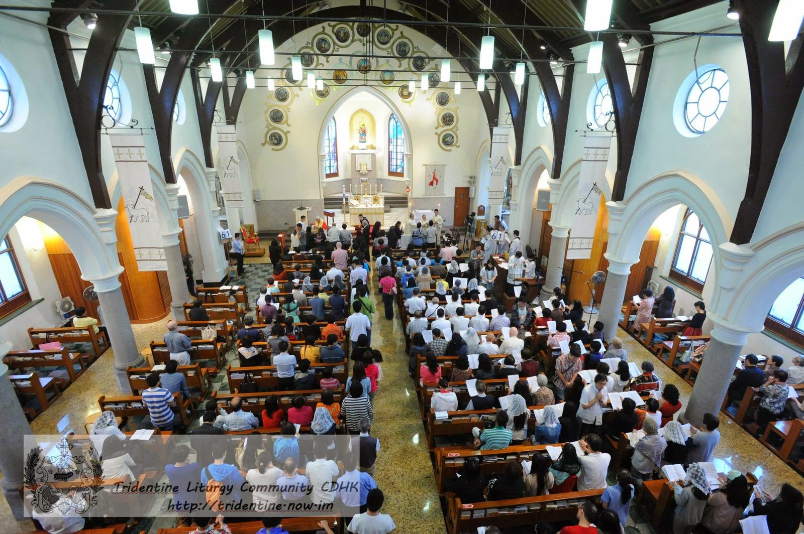 New Liturgical Movement: Solemn High Mass in Kowloon, HK