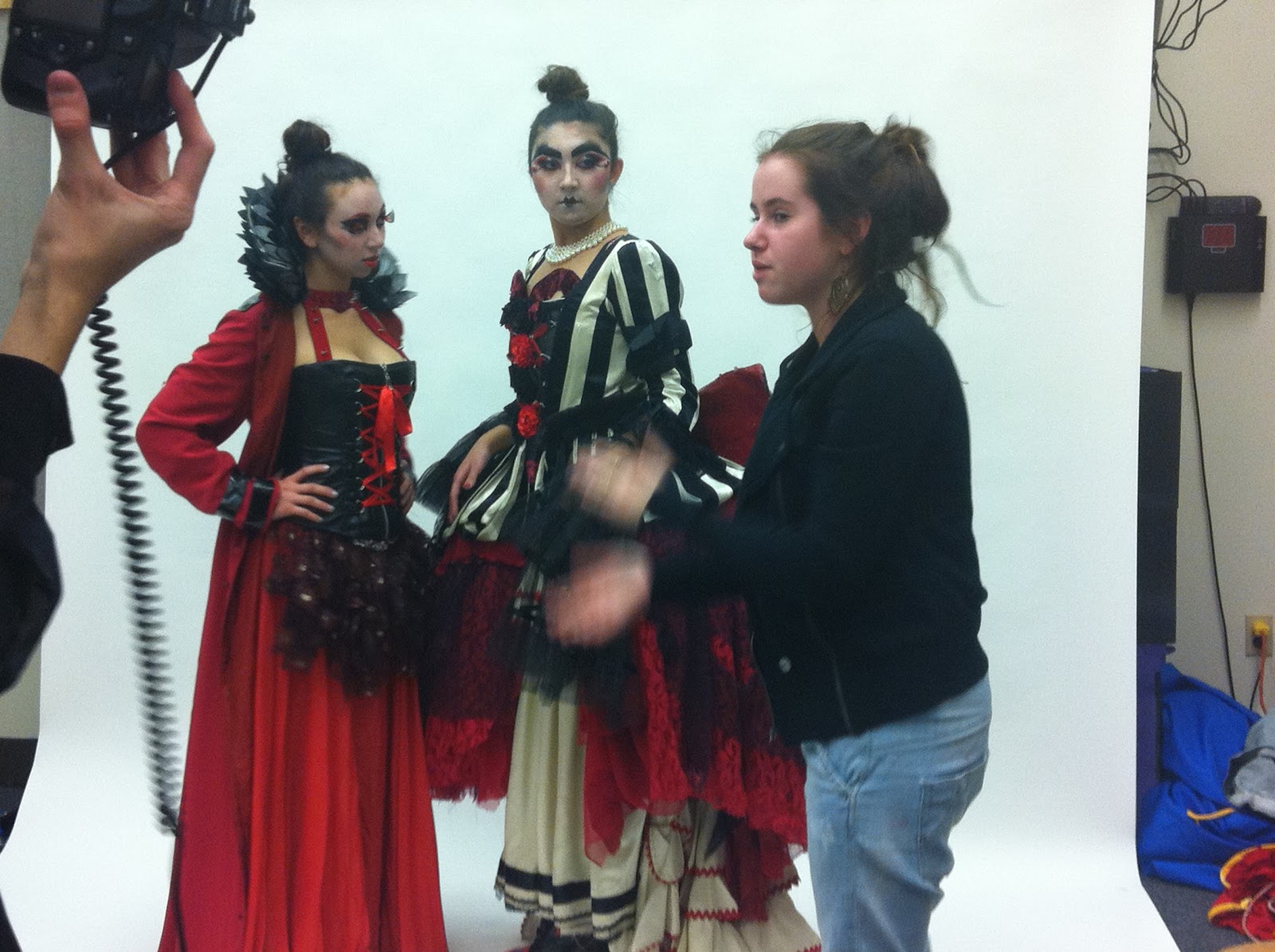 Dwight Englewood Visual Arts: ALICE IN WONDERLAND AT D-E