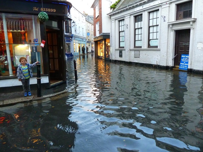 Bursledon Blog: Fowey Floods