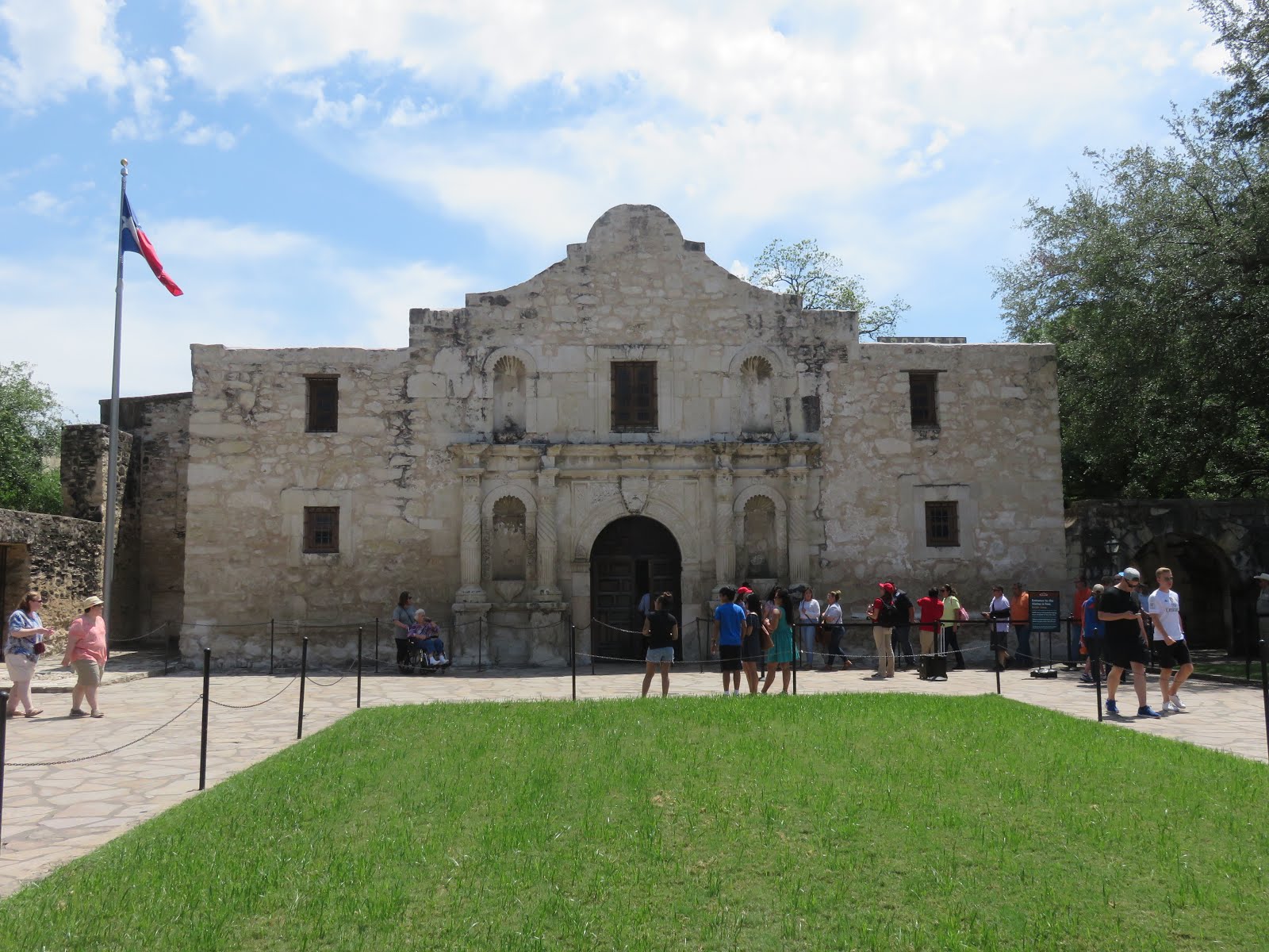 The ShoreXplorers: Remember the Alamo - San Antonio TX [April17-18, 2017]