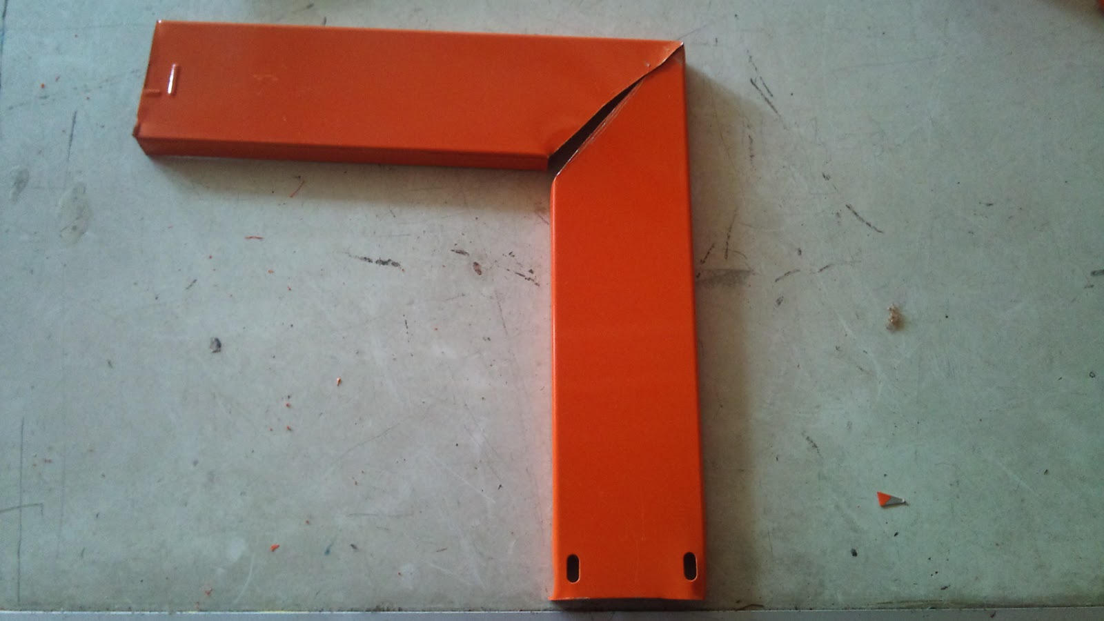 The World Through Electricity: How to make 90° angle for trunking