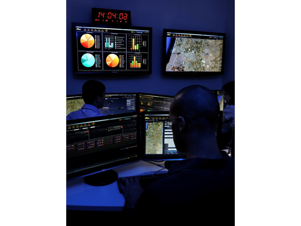 Israel Matzav: Really cool: Elbit unveils cyber war simulator