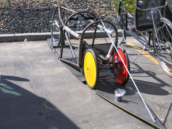 WORL'S FASTEST,LONGEST AND STRANGE VECHICLES