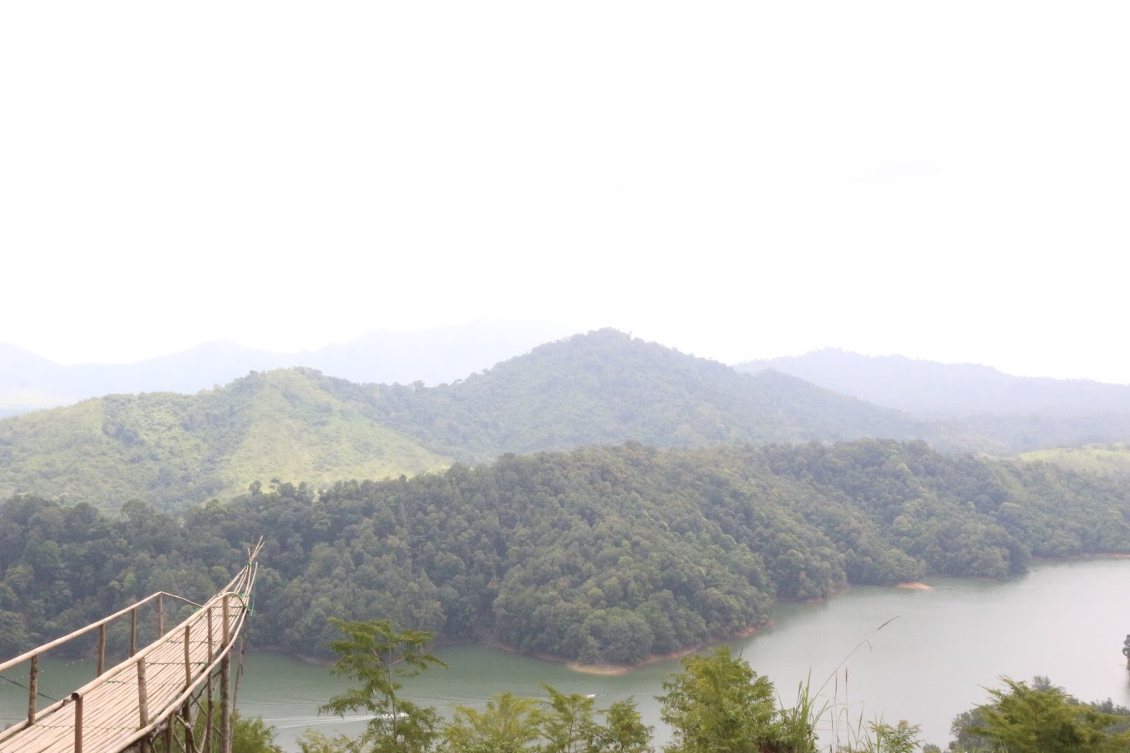 KEINDAHAN BUKIT MATANG KALADAN : RAJA AMPAT KALIMANTAN SELATAN